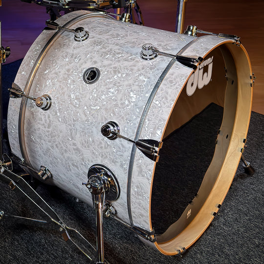 Drum Workshop DEKTFP05TBWMCP DWe 5-Piece, White Marine Pearl COMPLETE – Kraft Music