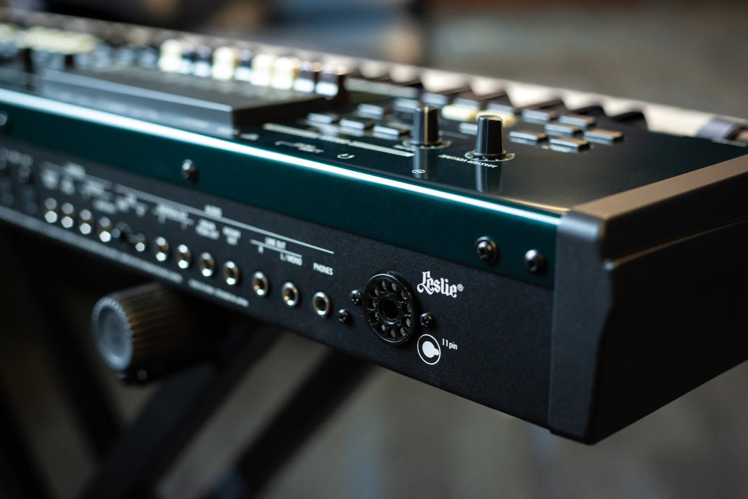 Hammond SK Pro 61 Portable Organ – Kraft Music