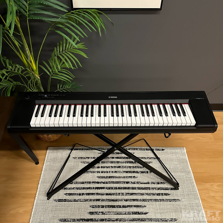 Yamaha Piaggero NP-15 61-Key Portable Keyboard - Black – Kraft Music